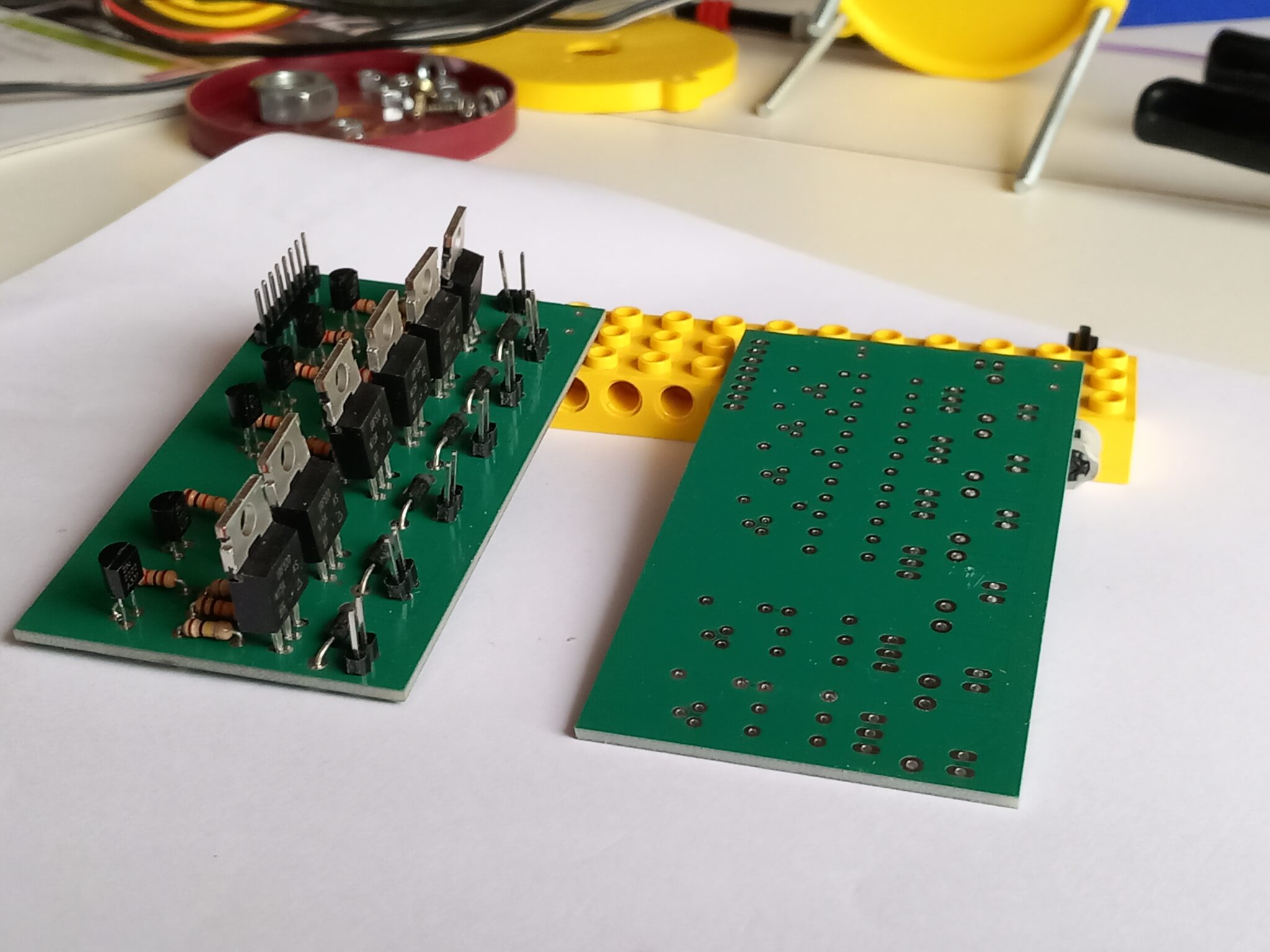 Robot Holonome 3 voies – Electronique et Informatique Embarquées